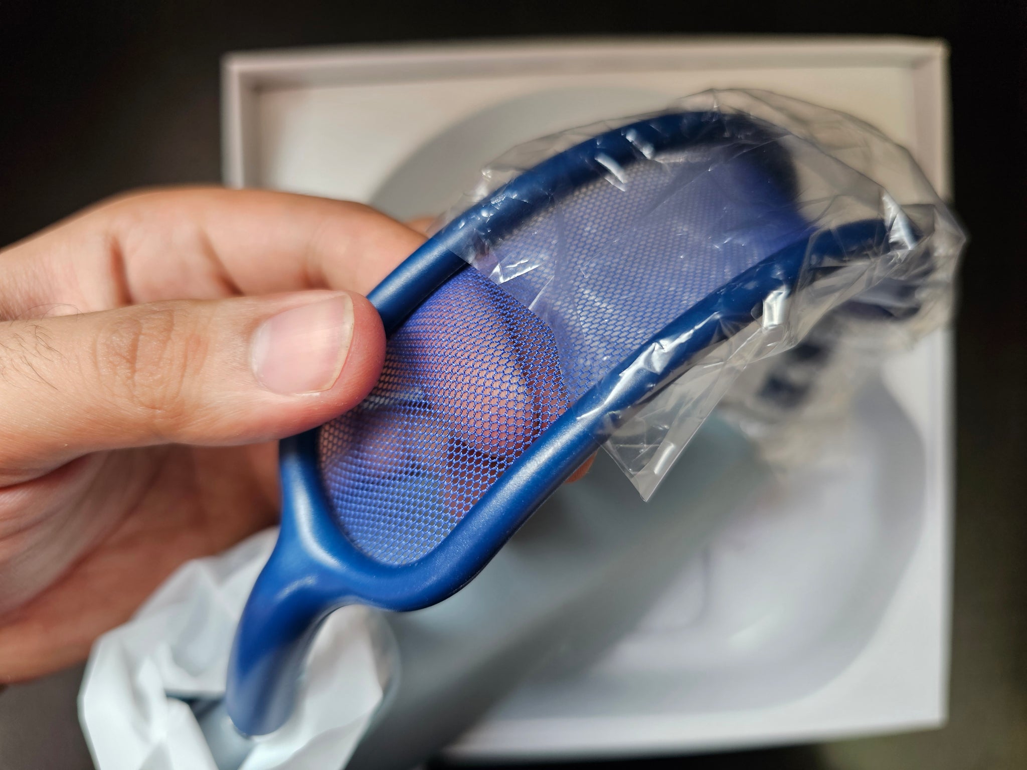 Airpods Pro Max clone with volumn controls for iPhone and Android ...