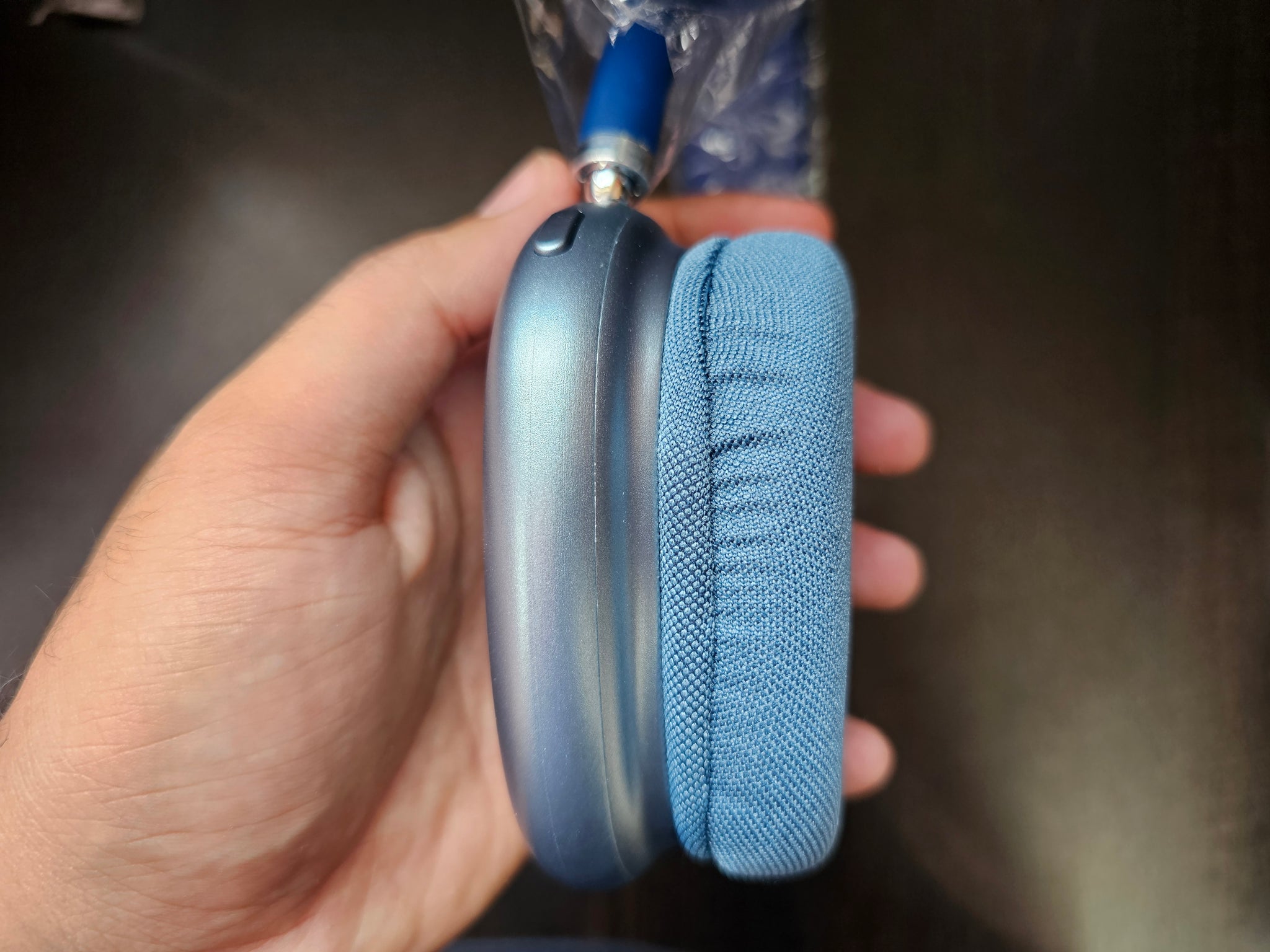 Airpods Pro Max clone with volumn controls for iPhone and Android ...